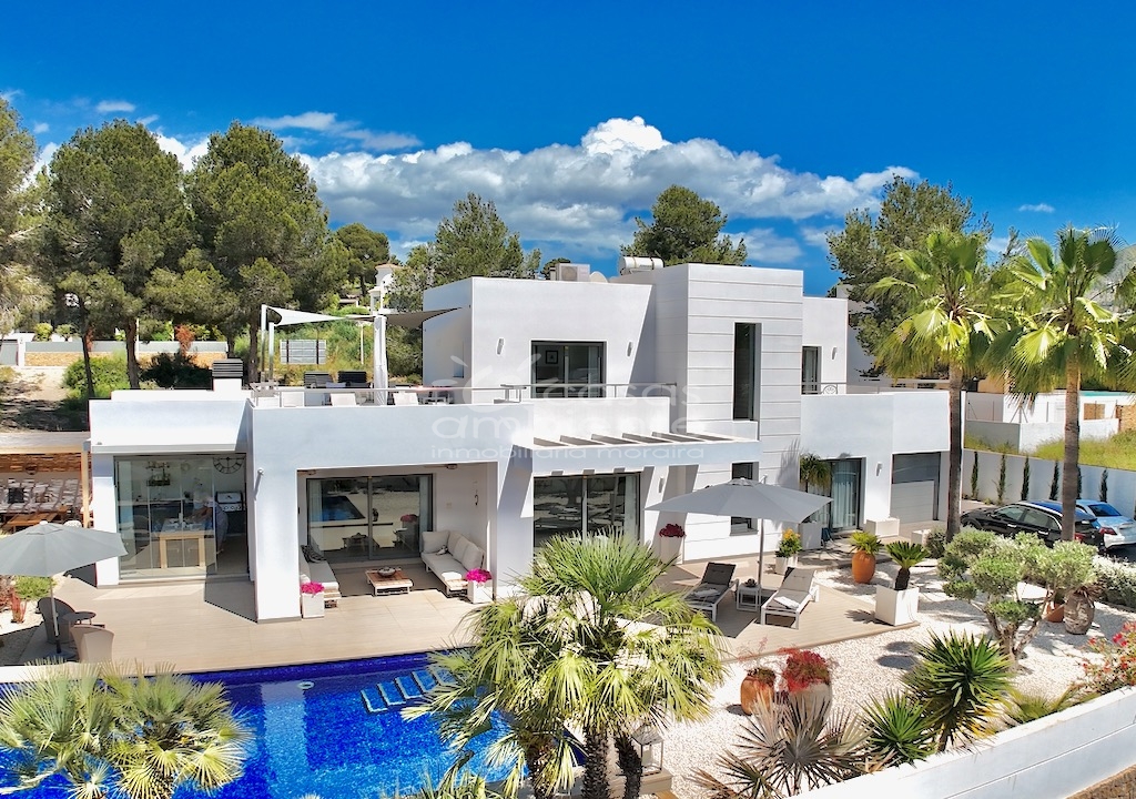 Modern Villa for Sale in Sol Park, Moraira Walking D...